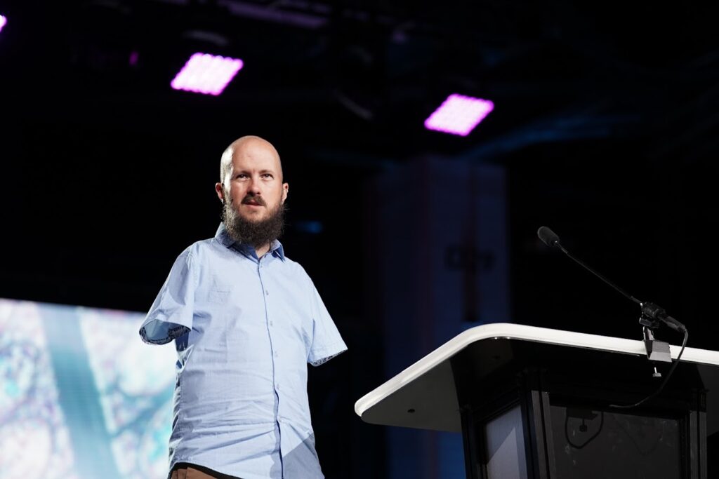 Fully pursuing Christ 'hard ... but that's the point,' Ritchie shares ...